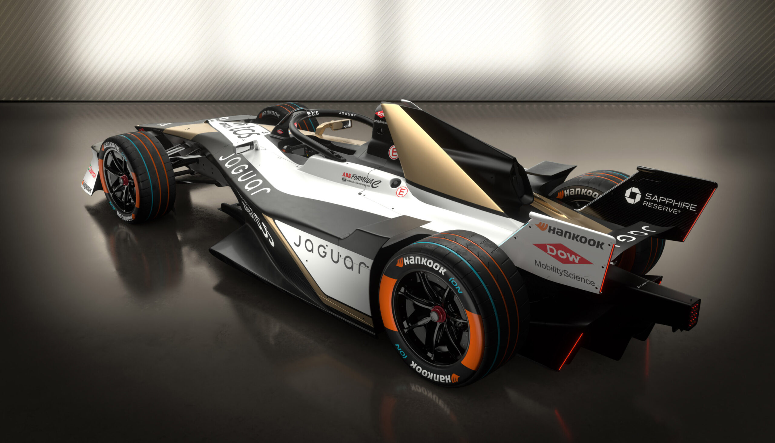 Jaguar TCS Racing begint met vernieuwd team en opvallende livery aan ...